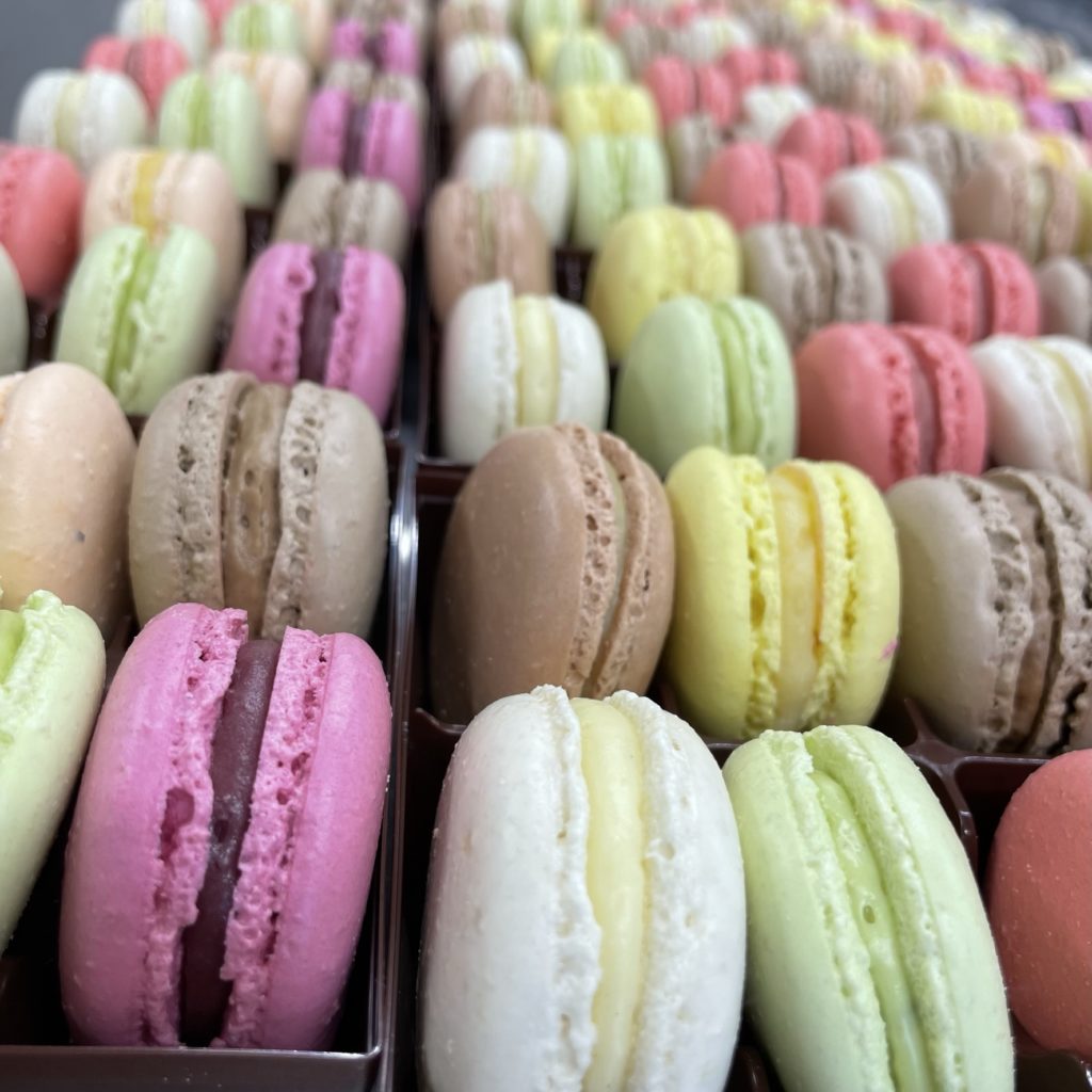 Les macarons – 3 décembre 2022 – La cave à pâtisseries